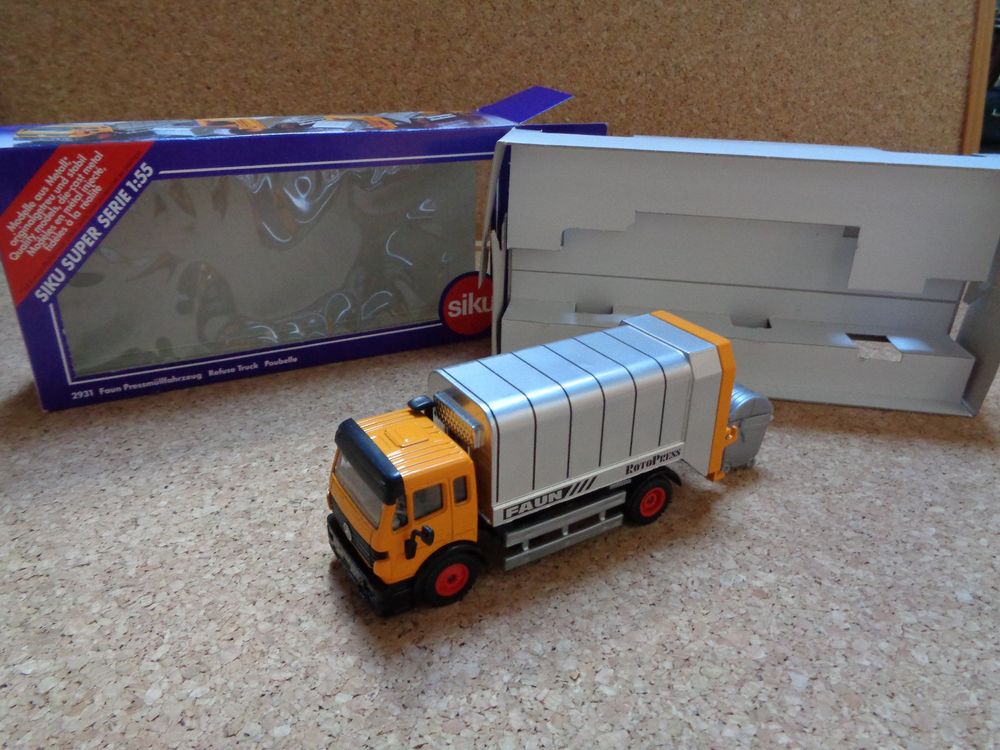 SIKU 2931 Mercedes Sk fl Müllwagen (Neu und originalverpackt) in Läufelfingen für CHF 24 – mit ...