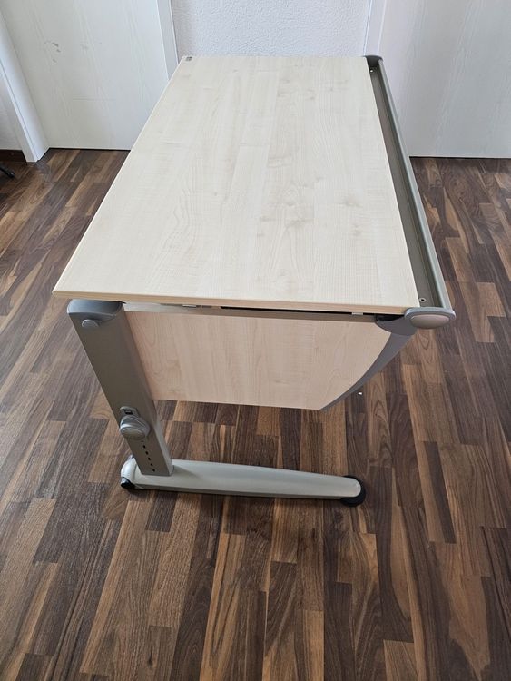 Moll Kinderpult höhenverstellbar (Gebraucht) in Buch am Irchel für CHF 1 – nur Abholung auf ...