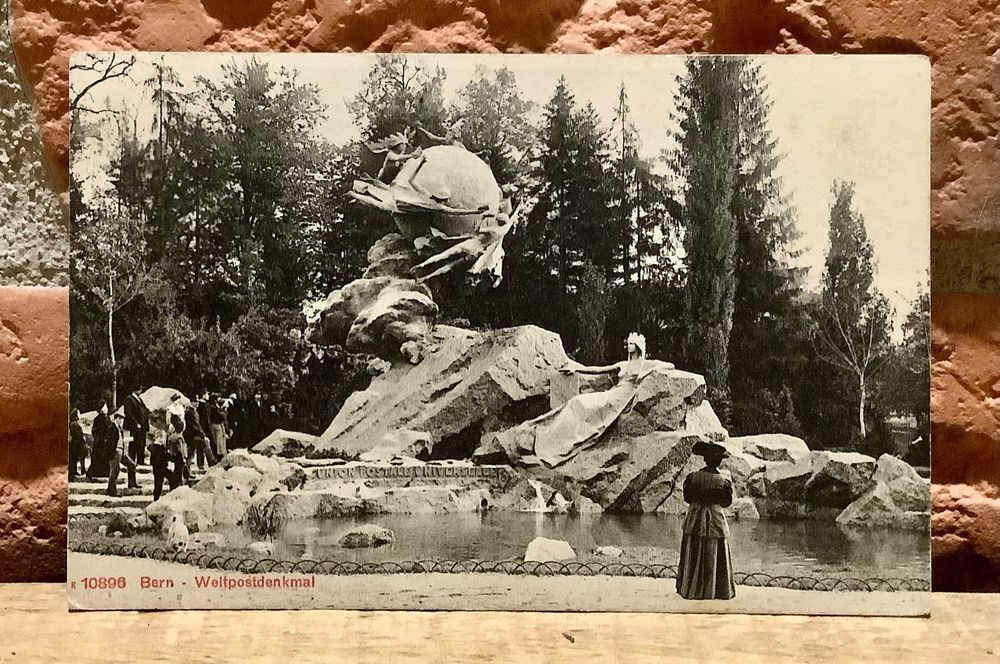 1900 - Antike Foto AK - Bern Weltpostdenkmal - Belebt (Usato) a Root per CHF 1 – con consegna ...