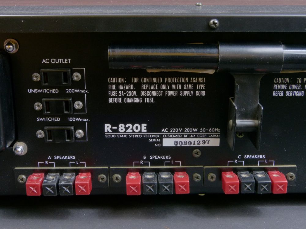 Luxman R-820 Solid State Stereo Receiver/Amplifier. Legende! (Gebraucht) in Rheineck für CHF 330 ...
