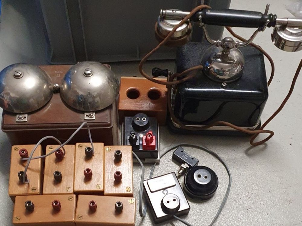 Alte Telefone | Kaufen auf Ricardo