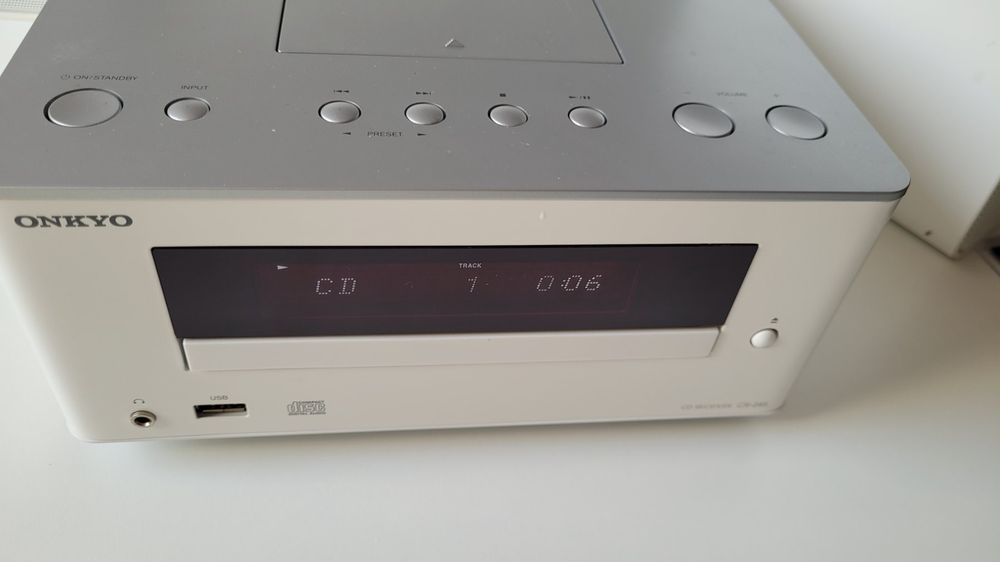 ONKYO CR-245 CD-Hi-Fi-Mini-System, mit Fernbedienung, weiss (Gebraucht) in Aesch LU für CHF 75 ...