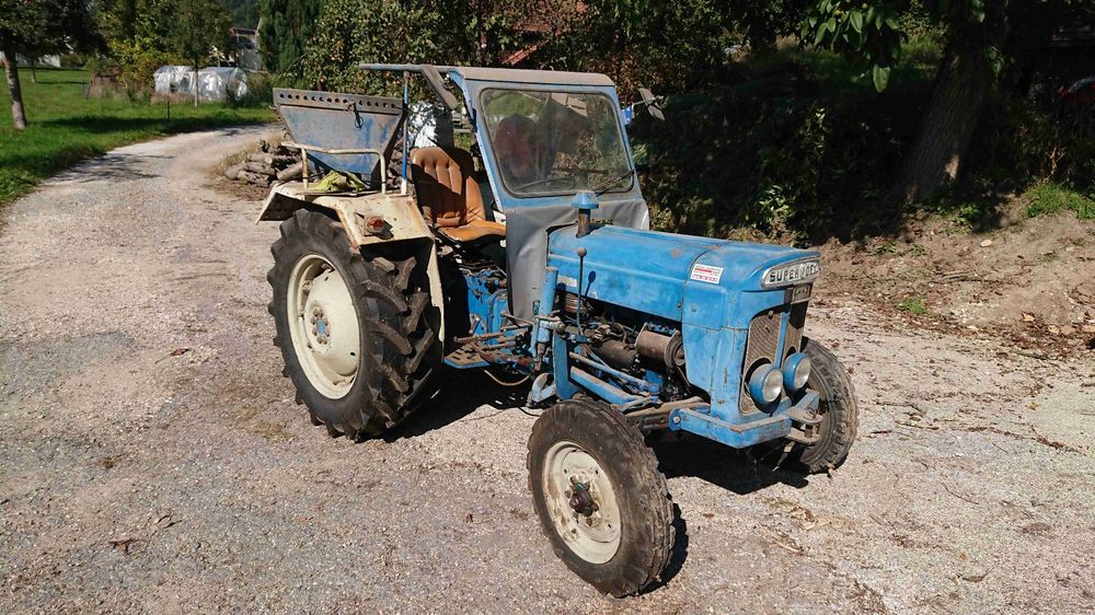 Traktor Ford Super Dexta (Defekt) in für CHF 621 – nur Abholung auf ...