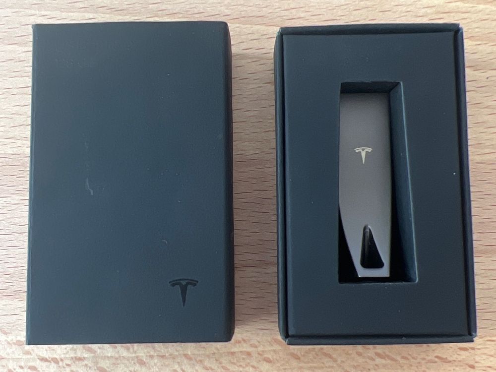 Tesla USB stick 128GB | Kaufen auf Ricardo
