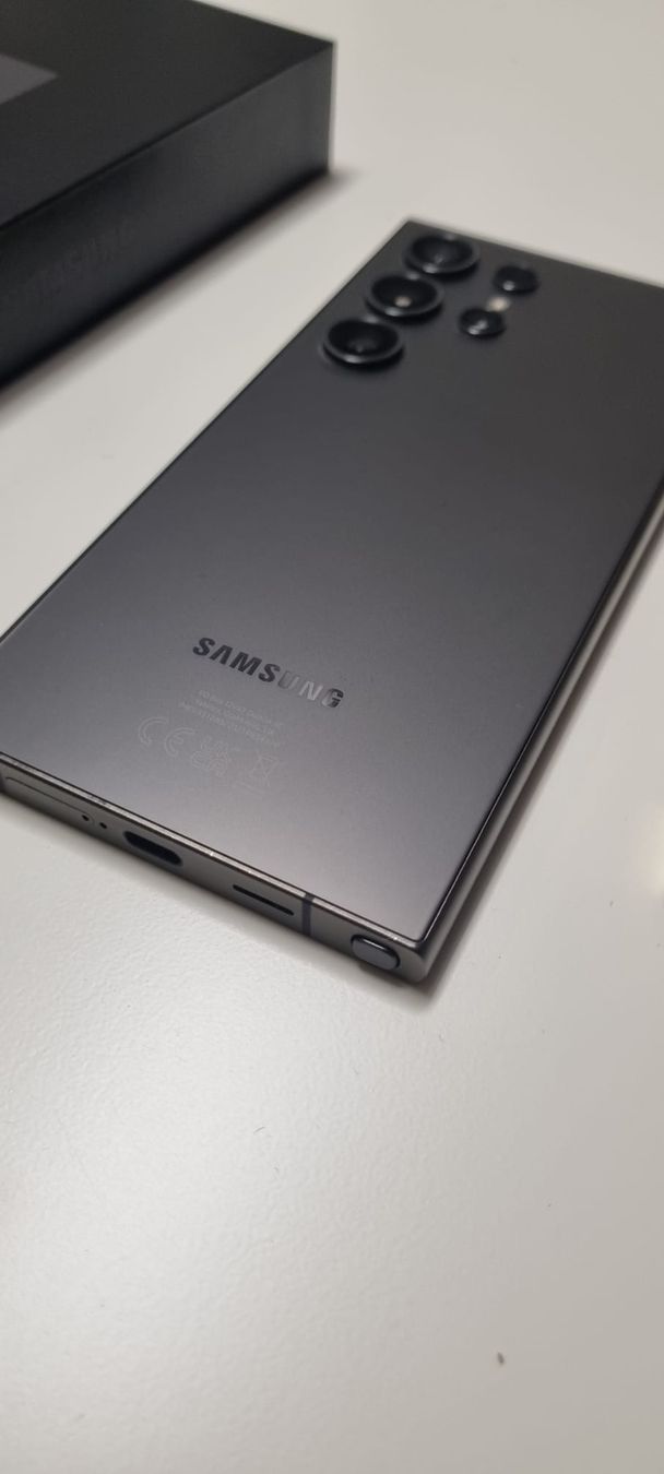 Samsung Galaxy S24 Ultra - Neuwertig mit Buds! Top Zustand (Gebraucht ...