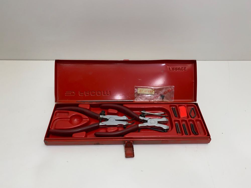 Facom Sägeringzangen Set (Gebraucht) in Boswil für CHF 40 – mit Lieferung auf Ricardo kaufen