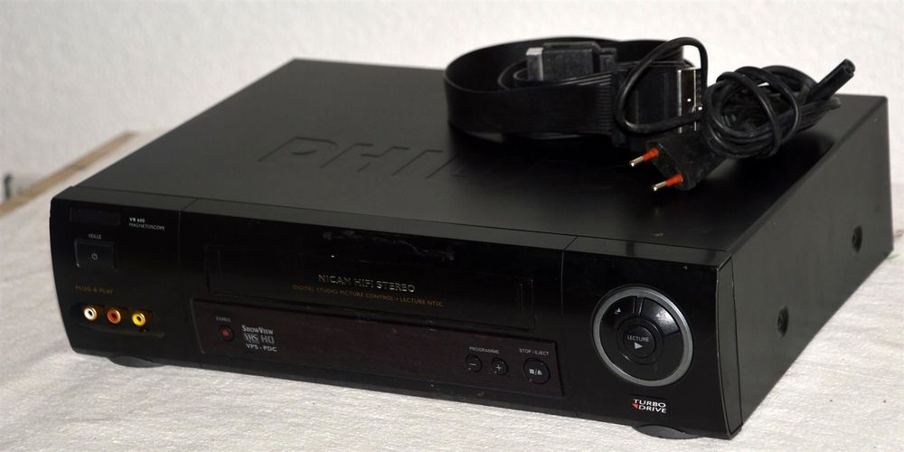 magnétoscope VHS Philips VR600 (Gebraucht) in Collonges für CHF 60 ...