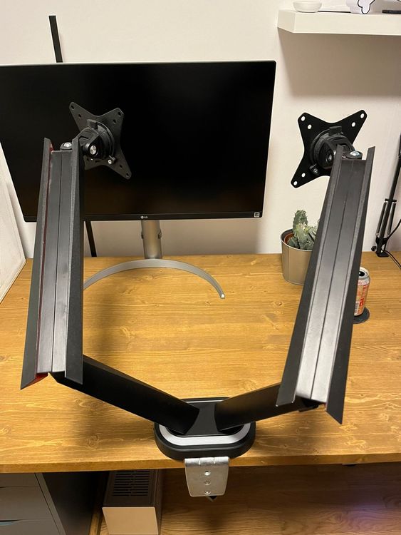 Icy Box Monitor Halter mit LED - PC - 24 bis 32 Zoll | Kaufen auf Ricardo