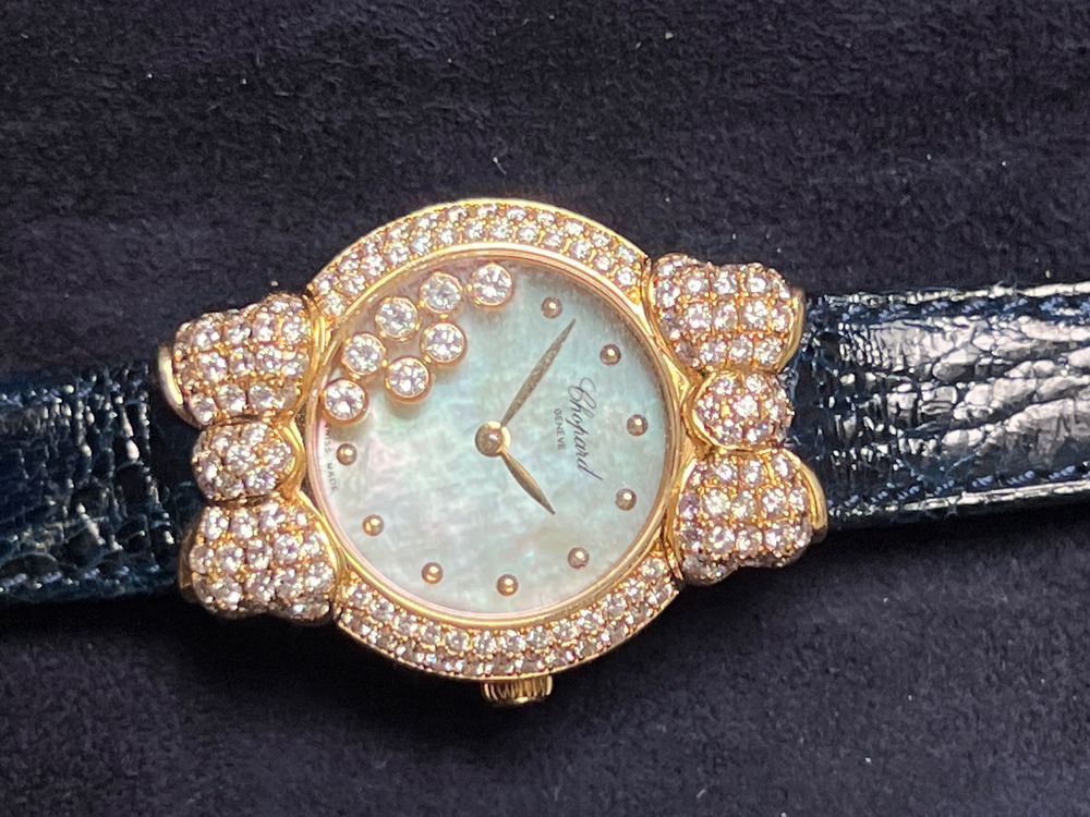 Chopard Happy Diamonds MOP Iced Out Ribbon 18k Gold Full Set (Neu ...