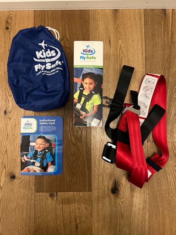 Kids Fly Safe Flugzeug Gurt CARES Airplane Safety Harness (Neu (gemäss ...