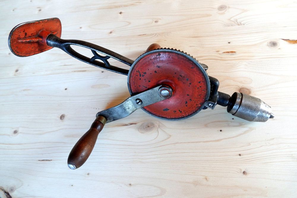 Antik Handbohrer Maschine (Gebraucht) in Diemtigen für CHF 1 – mit ...