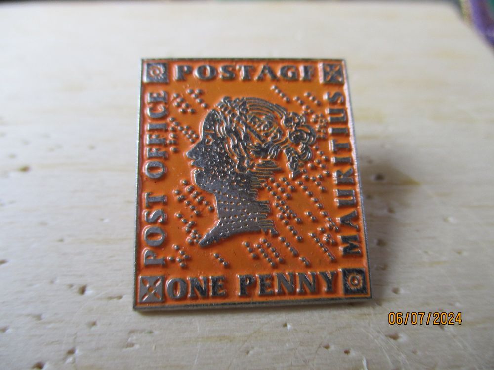 Postage One Penny Briefmarke Pin (Neu (gemäss Beschreibung)) in Felsberg für CHF 0.5 – mit ...