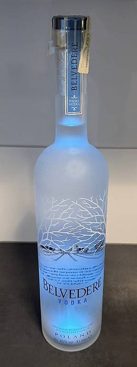 BELVEDERE VODKA 3 Liter mit LED-Beleuchtung+Ungeöffnet (Gebraucht) in ...