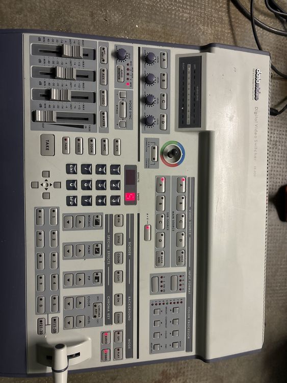 Switcher video DataVideo SE-800 usato funzionante (Usato) a basel per ...