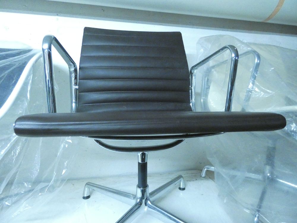 VITRA EAMES EA 108 (Neu (gemäss Beschreibung)) in Küsnacht ZH für CHF ...
