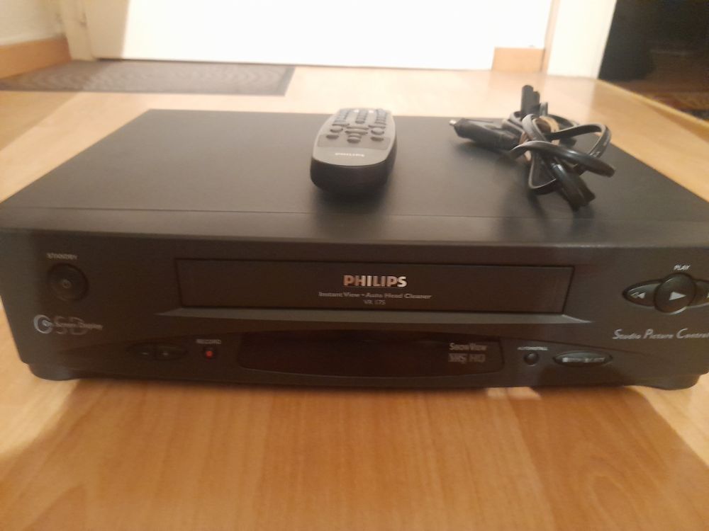 Philips VHS Videorecorder VR 175/02 | Kaufen auf Ricardo