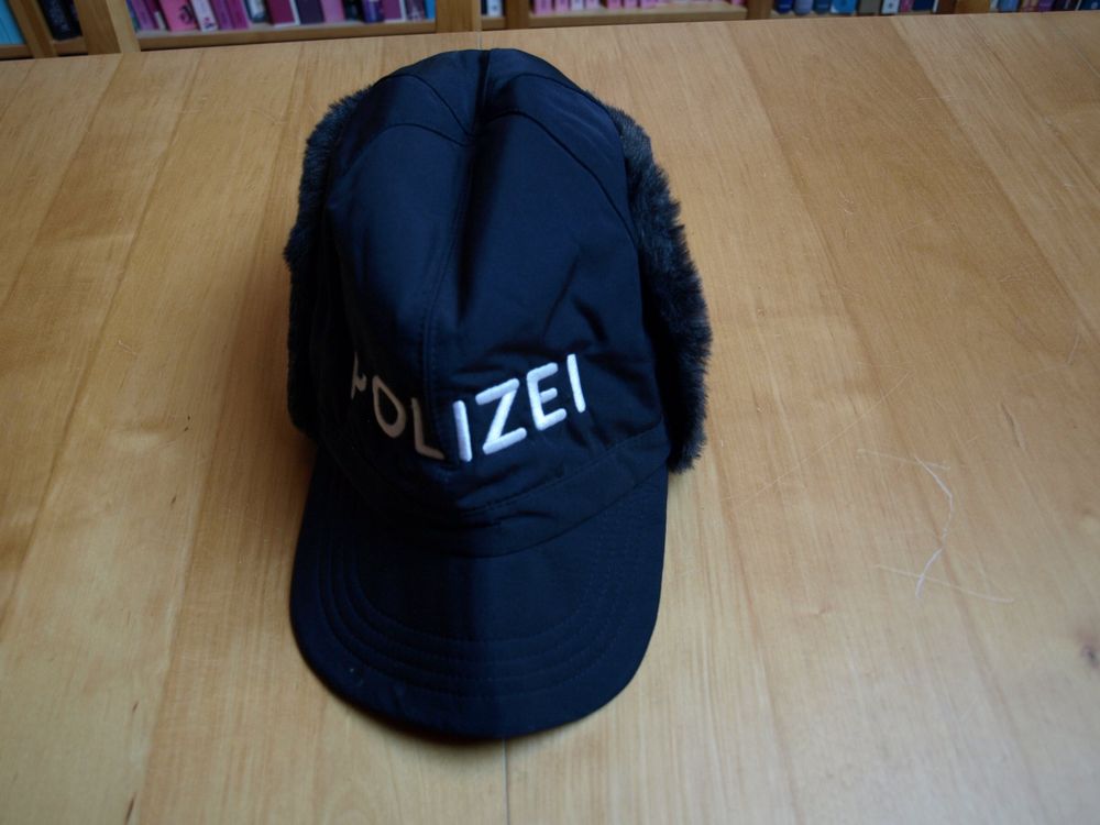 Polizei-Wintermütze (Neu (gemäss Beschreibung)) in Unterkulm für CHF 10 ...