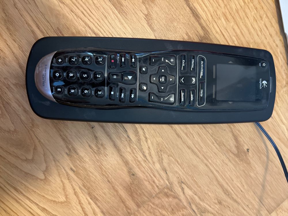 Harmony Fernbedienung (Gebraucht) in Gockhausen für CHF 15 – mit Lieferung auf Ricardo kaufen