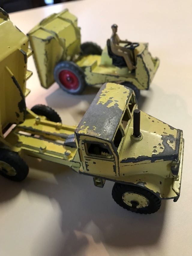 Dinky antik, Euclid 965 Truck und Muir Hill Dumper Spielzeug (Gebraucht ...