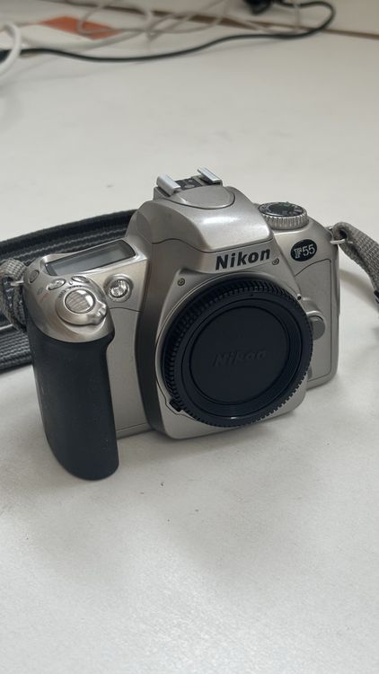 Nikon f55 - 35mm SLR camera - body only (D'occasion) à Lausanne pour ...