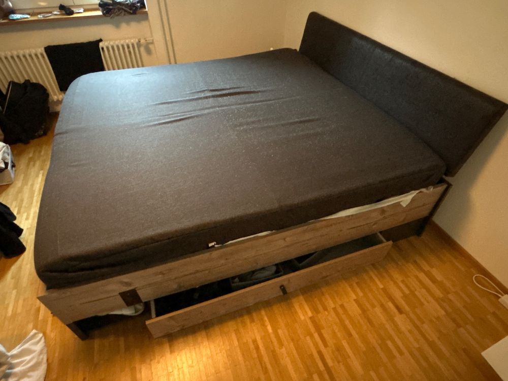 Grosses 180cm Bett inkl Matratze | Kaufen auf Ricardo
