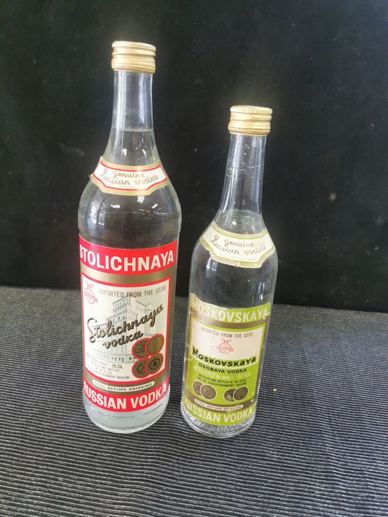 2 ANCIENNES BOUTEILLES DE VODKA USSR URSS (Neu (gemäss Beschreibung ...