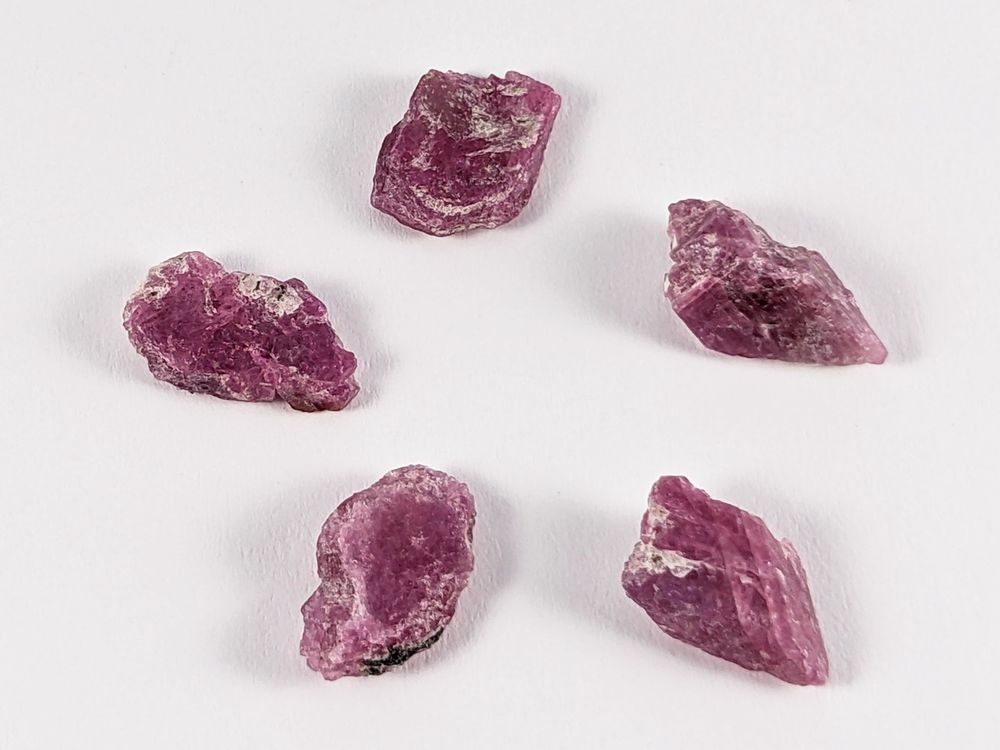 Rubin roh 5Stk. 14.25ct | Kaufen auf Ricardo