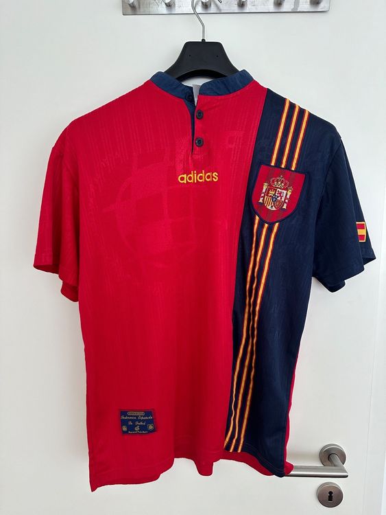 Spain home kit 96/98 (Neu (gemäss Beschreibung)) in Baden für CHF 60 ...