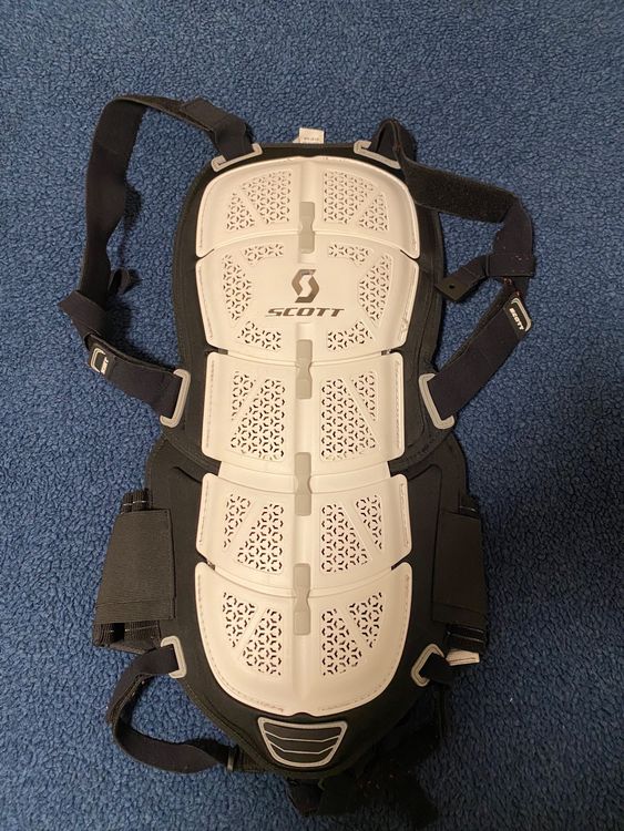 Scott Rueckenprotektor Gr. S, fuer Ski/Snowboard! (Gebraucht) in Lyss ...