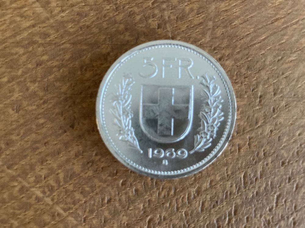 Fünfliber 1969 letzte Silber Fünfliber 50 Stk. (Neu und originalverpackt) in Meyriez für CHF 700 ...