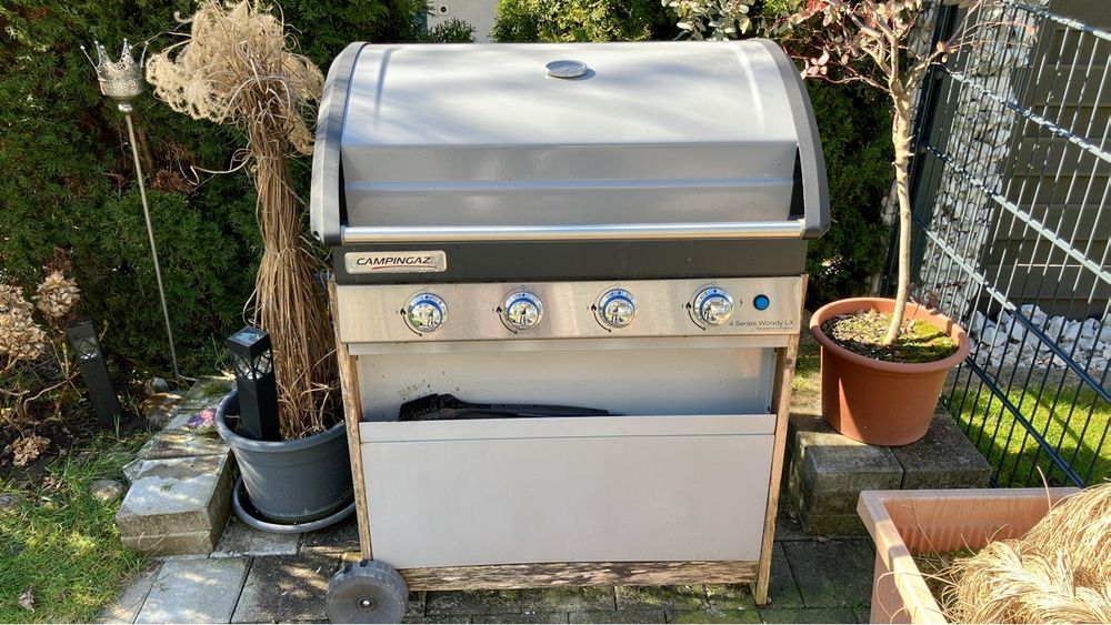 Campingaz Gasgrill 4 Series Woody LX gebraucht (Gebraucht) in Hinwil für CHF 16 – nur Abholung ...