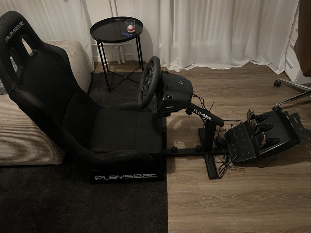 Playseat und Logitech G923 | Kaufen auf Ricardo