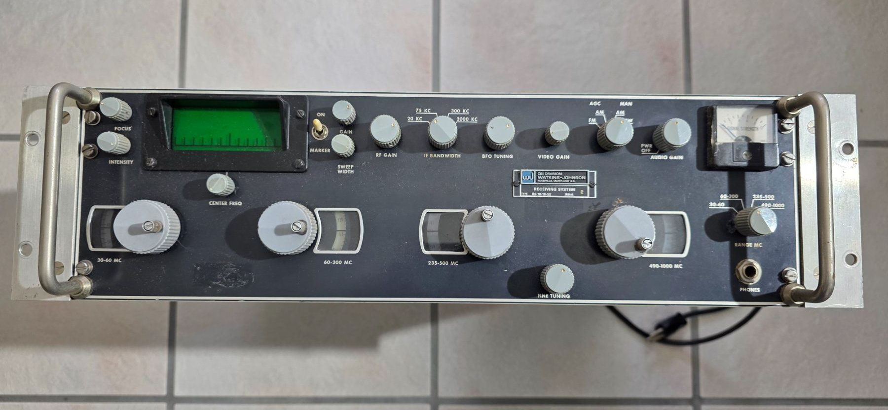 Watkins-Johnson Empfänger RS-111-1B-32 (Defekt) in Biberist für CHF 20 ...