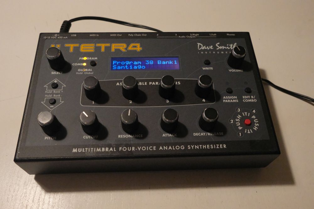 DSI Tetra 4-stimmiger Synthesizer (Prophet in mini!) (Gebraucht) in ...
