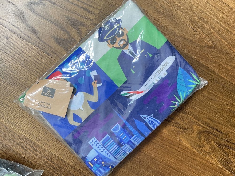 Kids Travel Backpack in a pouch Emirates Airlines New (Neu und ...
