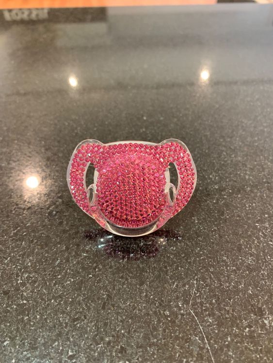 Nuggi mit Swarovski Steinen in PINK | Kaufen auf Ricardo