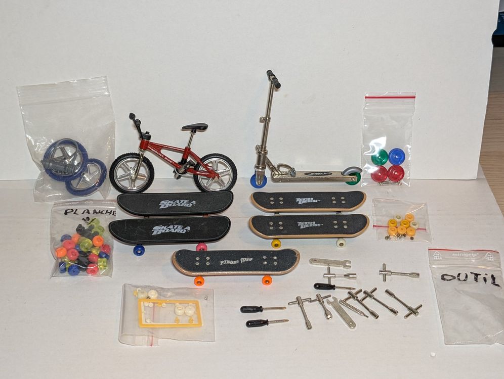 Tech Deck et Finger BMX Scooter (D'occasion) à Gland pour CHF 1 – avec ...