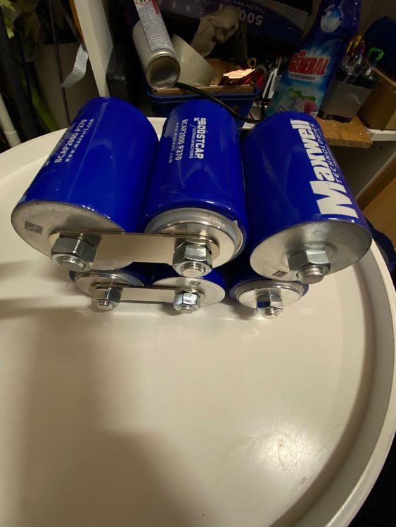 Maxwell Super Kondensatoren 2000 Farad 12Volt Neu! (Neu und ...