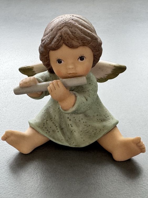 Goebel Porzellan Figur - Engel sitzend mit Flöte (Gebraucht) in Honau für CHF 55 – mit Lieferung ...