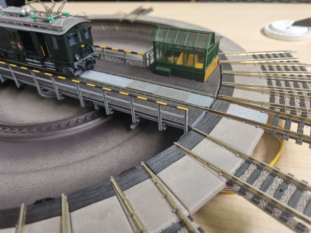 Fleischmann Drehscheibe 665201 mit Schalter 6909 (Neu (gemäss ...