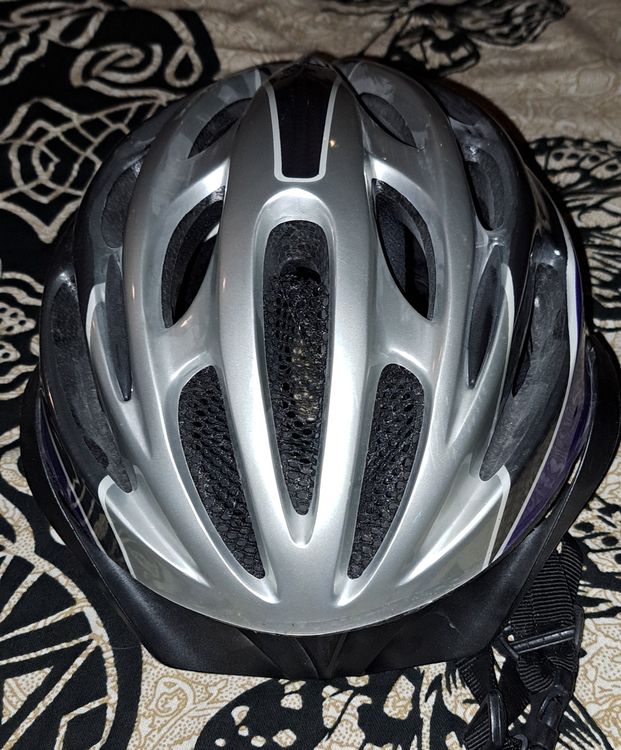 Helm Fahrrad -Helm s/m und neue Handschuhe GEL (Gebraucht) in Schlieren ...