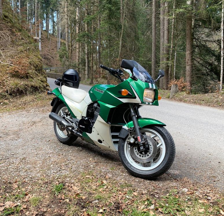 KAWASAKI GPZ 900 R 1984 (Gebraucht) in Thun für CHF 1100 – nur Abholung ...