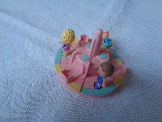 Polly Pocket 1993 Merry go round (Gebraucht) in Möhlin für CHF 18 – mit ...