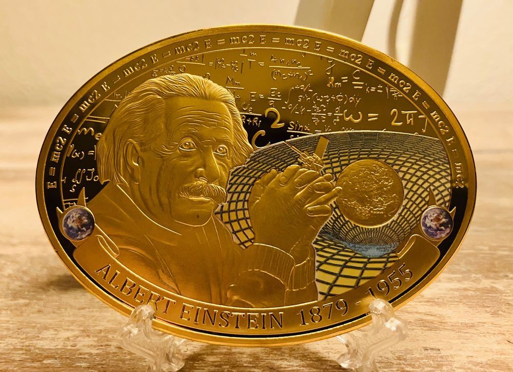 vergoldete Albert Einstein Gedenkmedaille mit Farbdruck (Gebraucht) in ...