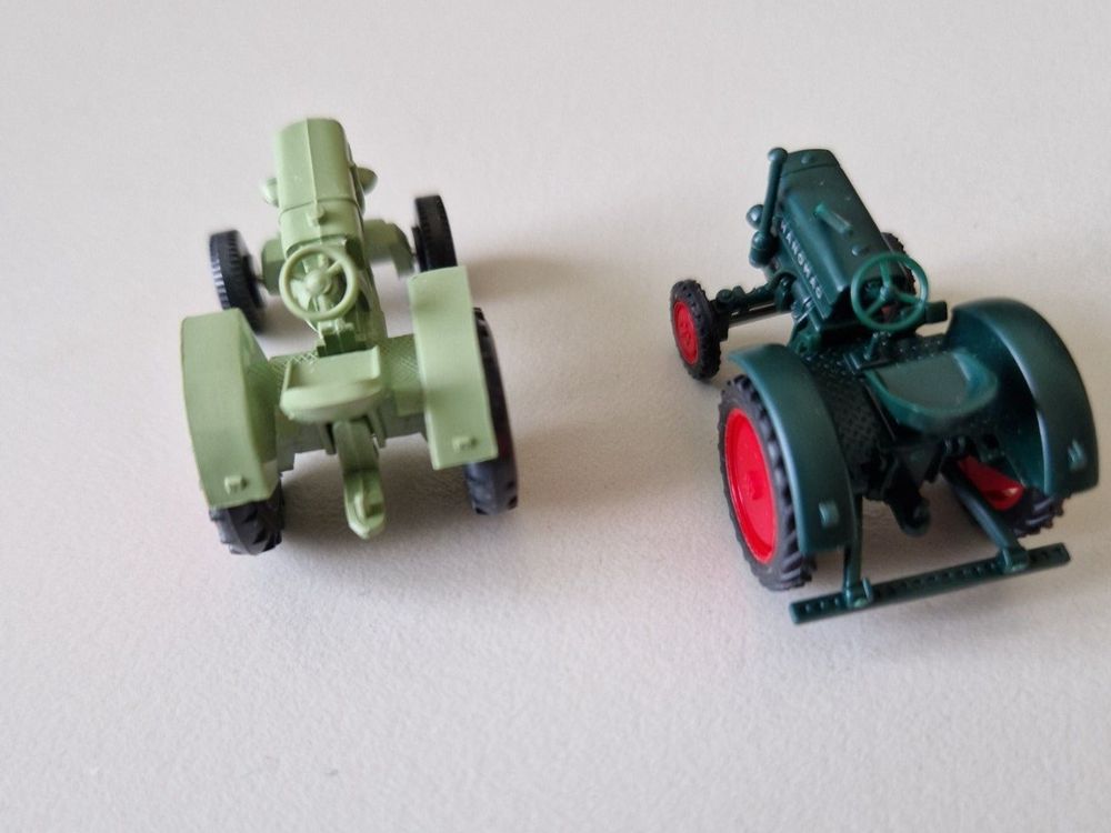 2 Traktoren (Gebraucht) in für CHF 5 – mit Lieferung auf Ricardo kaufen
