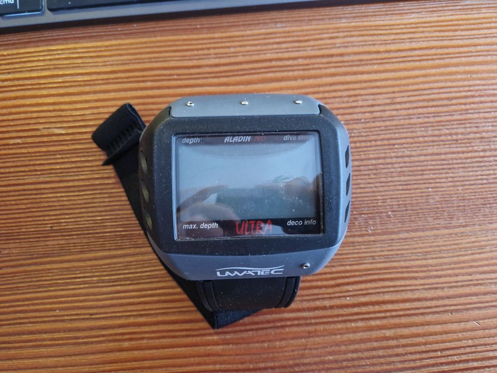 Dive computer Scubapro Uwatec Aladin Pro Ultra (Gebraucht) in Peseux ...