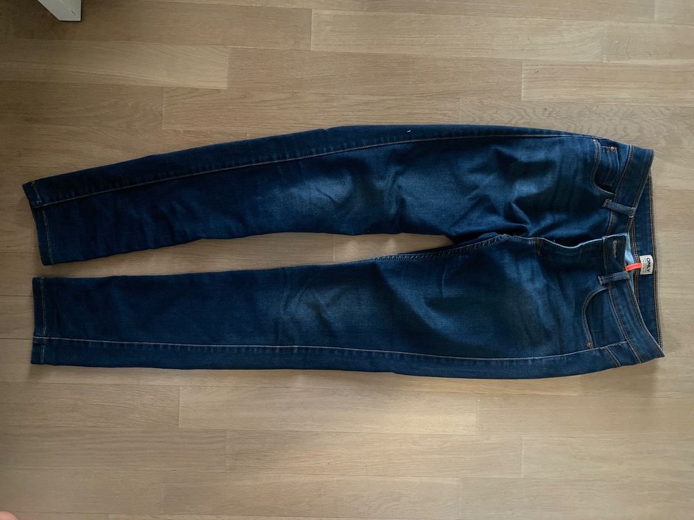 Jeans (Gebraucht) in Ettingen für CHF 15 – mit Lieferung auf Ricardo kaufen