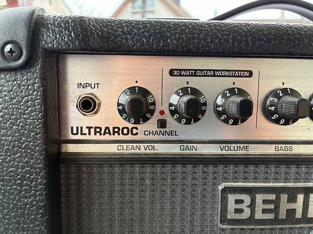 UltraRoc GX110 Virtube von Behringer (Gebraucht) in Windisch für CHF 5 ...