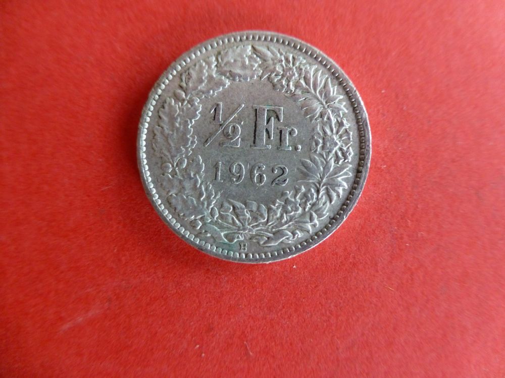 1/2 Fr. 1962 Silber-Münze (Gebraucht) in Bettlach für CHF 2 – mit Lieferung auf Ricardo kaufen