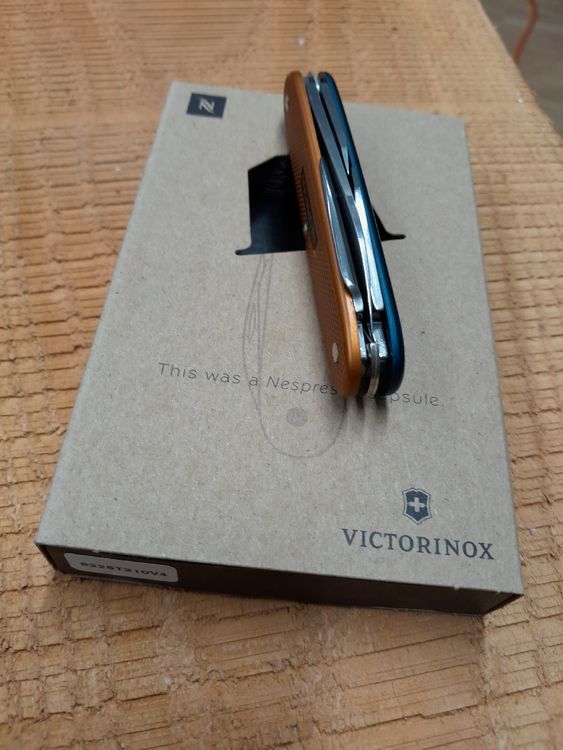 Victorinox Nespresso Sackmesser Pioneer Bicolor Nr.3 und 2 (Neu (gemäss Beschreibung)) in ...